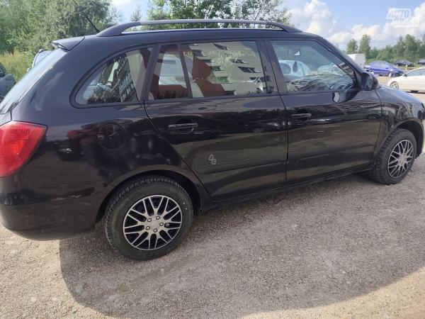 Skoda Fabia 2009 Viļņa, ar dzinēja tilpumu 1.20 L un nobraukumu 215 tūkst. km par 1450 €, foto 3 vietnē AUTOMOTO.COM.LV