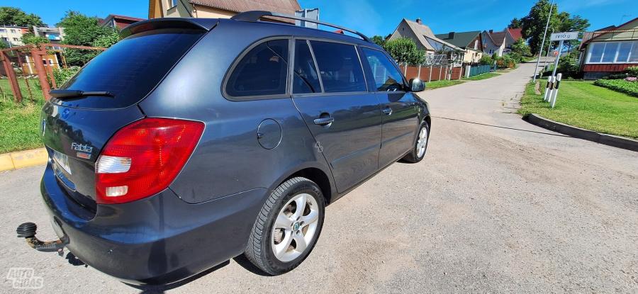Skoda Fabia 2009 in Vievis, with an engine capacity of 1.90 L and mileage of 284 thousand km for 2299 €, photo 23 on AUTOMOTO.COM.LV
