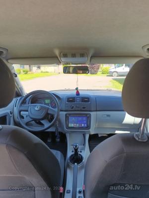 Skoda Fabia 2010 in Tallinn, with an engine capacity of 1.60 L and mileage of 294 thousand km for 2500 €, photo 8 on AUTOMOTO.COM.LV