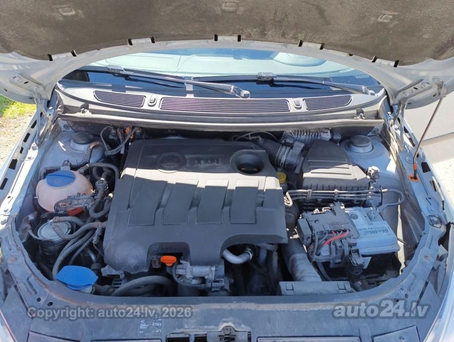 Skoda Fabia 2010 in Tallinn, with an engine capacity of 1.60 L and mileage of 294 thousand km for 2500 €, photo 9 on AUTOMOTO.COM.LV