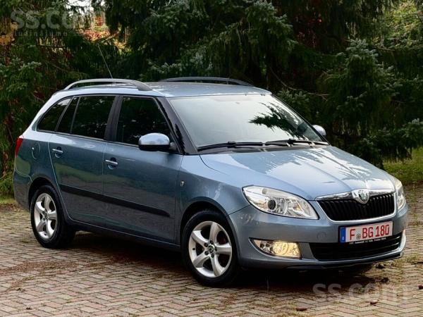Skoda Fabia 2010 in Riga on AUTOMOTO.COM.LV Skoda Fabia 2010 in Riga, with an engine capacity of 1.20 L and mileage of 215 thousand km for 2850 €, photo 5 on AUTOMOTO.COM.LV