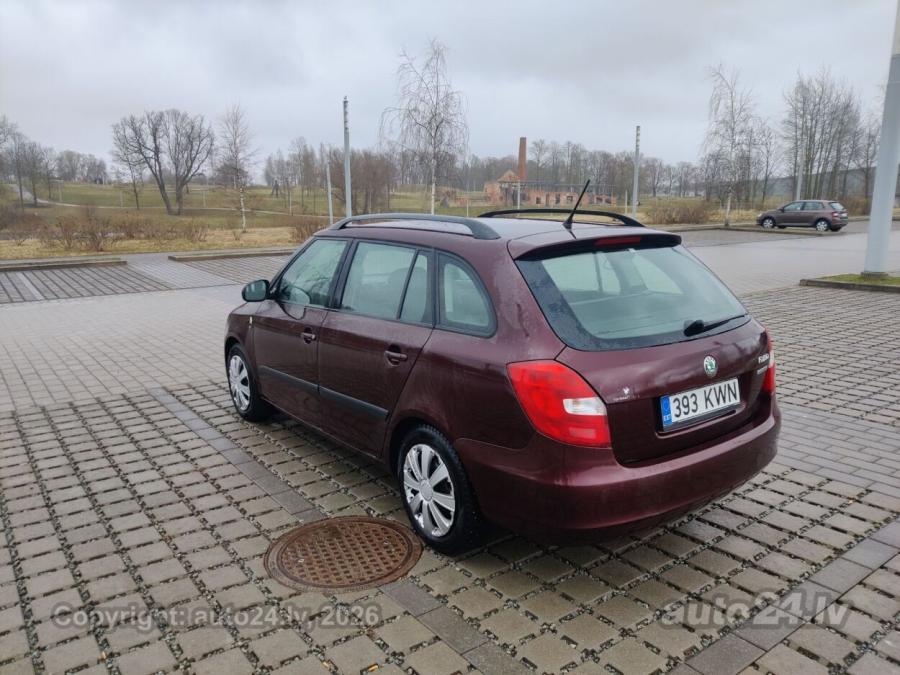 Skoda Fabia 2011 in Tartu, with an engine capacity of 1.20 L and mileage of 308 thousand km for 3500 €, photo 8 on AUTOMOTO.COM.LV