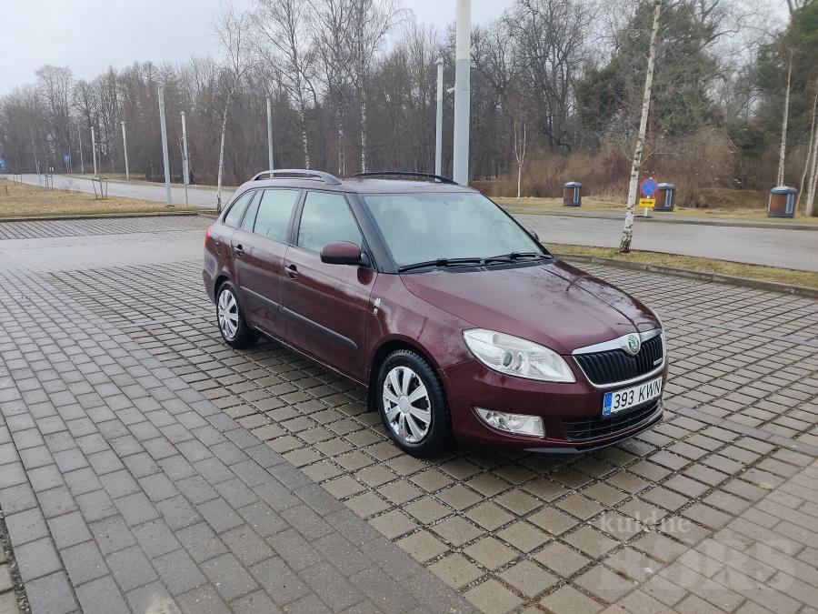 Skoda Fabia 2011 Tallina, ar dzinēja tilpumu 0.00 L un nobraukumu 308 tūkst. km par 3500 €, foto 1 vietnē AUTOMOTO.COM.LV