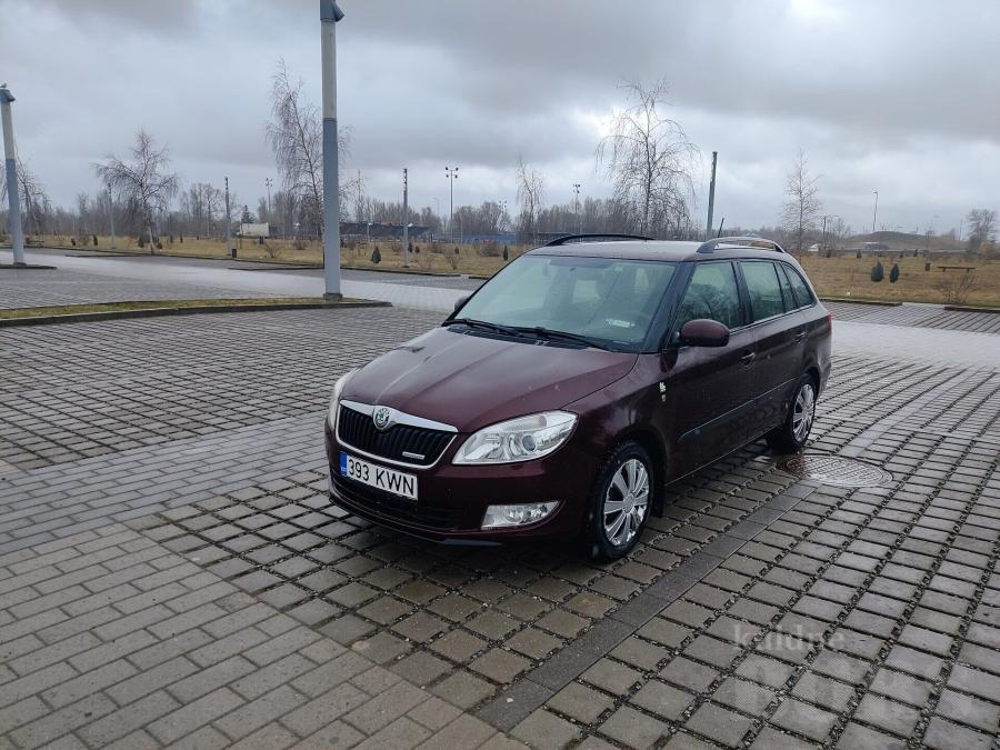 Skoda Fabia 2011 Tallina, ar dzinēja tilpumu 0.00 L un nobraukumu 308 tūkst. km par 3500 €, foto 3 vietnē AUTOMOTO.COM.LV