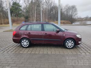 Skoda Fabia 2011 Tallina, ar dzinēja tilpumu 0.00 L un nobraukumu 308 tūkst. km par 3500 €, foto 5 vietnē AUTOMOTO.COM.LV
