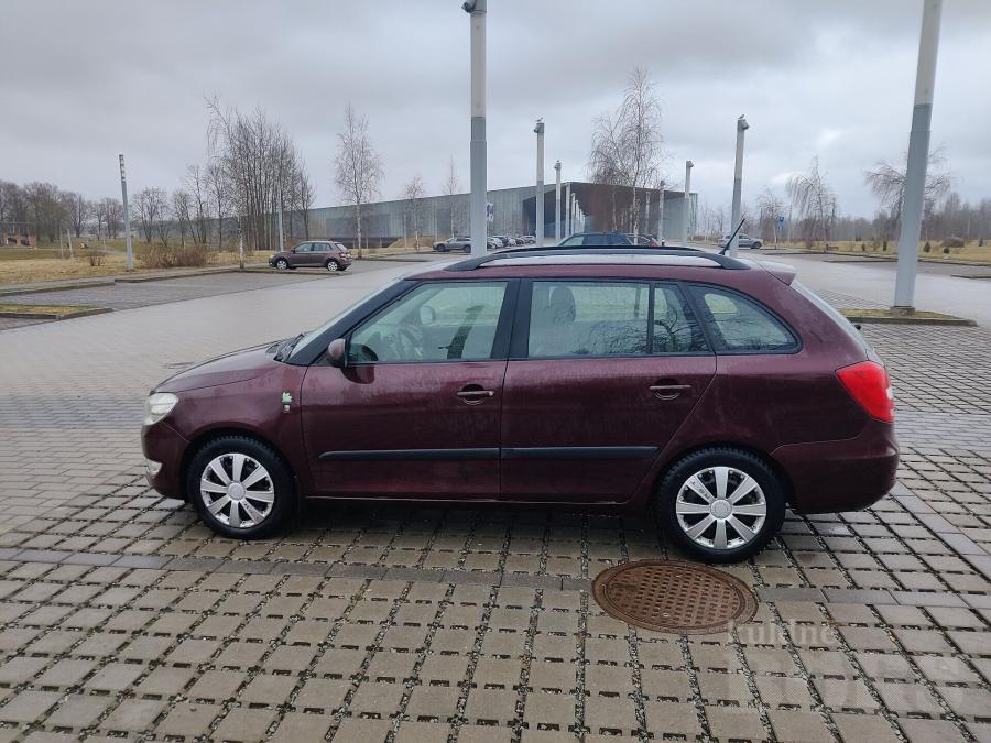 Skoda Fabia 2011 Tallina, ar dzinēja tilpumu 0.00 L un nobraukumu 308 tūkst. km par 3500 €, foto 9 vietnē AUTOMOTO.COM.LV