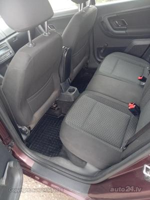 Skoda Fabia 2011 Veru, ar dzinēja tilpumu 1.20 L un nobraukumu 310 tūkst. km par 3900 €, foto 12 vietnē AUTOMOTO.COM.LV