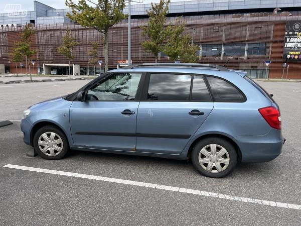 Skoda Fabia 2011 Klaipėda vietnē Skoda Fabia 2011 Klaipėda, ar dzinēja tilpumu 1.40 L un nobraukumu 254 tūkst. km par 800 €, foto 4 vietnē AUTOMOTO.COM.LV