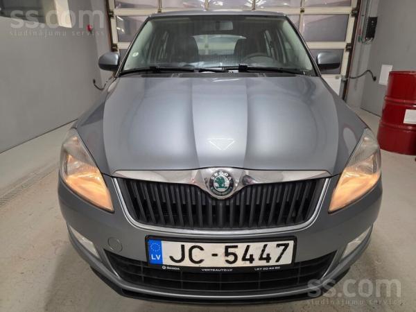 Skoda Fabia 2012 in Riga, with an engine capacity of 1.60 L and mileage of 280 thousand km for 2000 €, photo 1 on AUTOMOTO.COM.LV