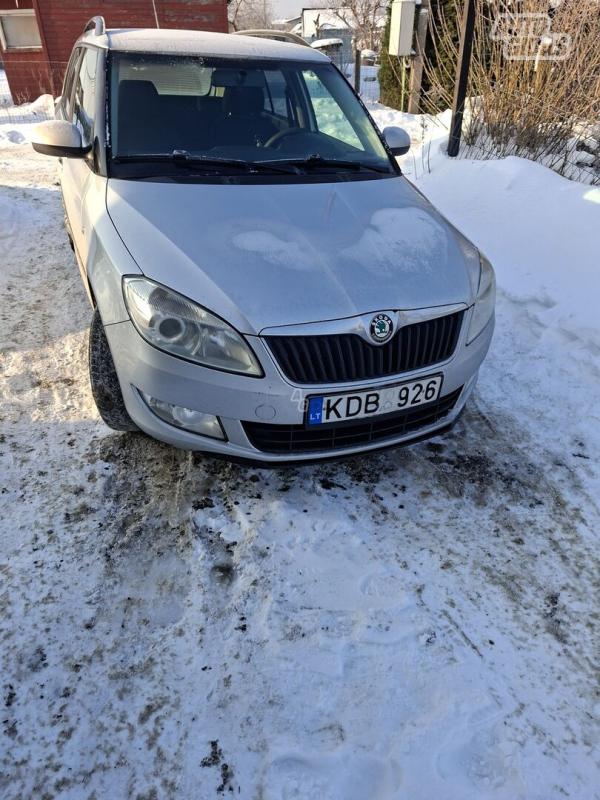 Skoda Fabia 2012 in Klaipeda, with an engine capacity of 1.20 L and mileage of 371 thousand km for 1600 €, photo 1 on AUTOMOTO.COM.LV