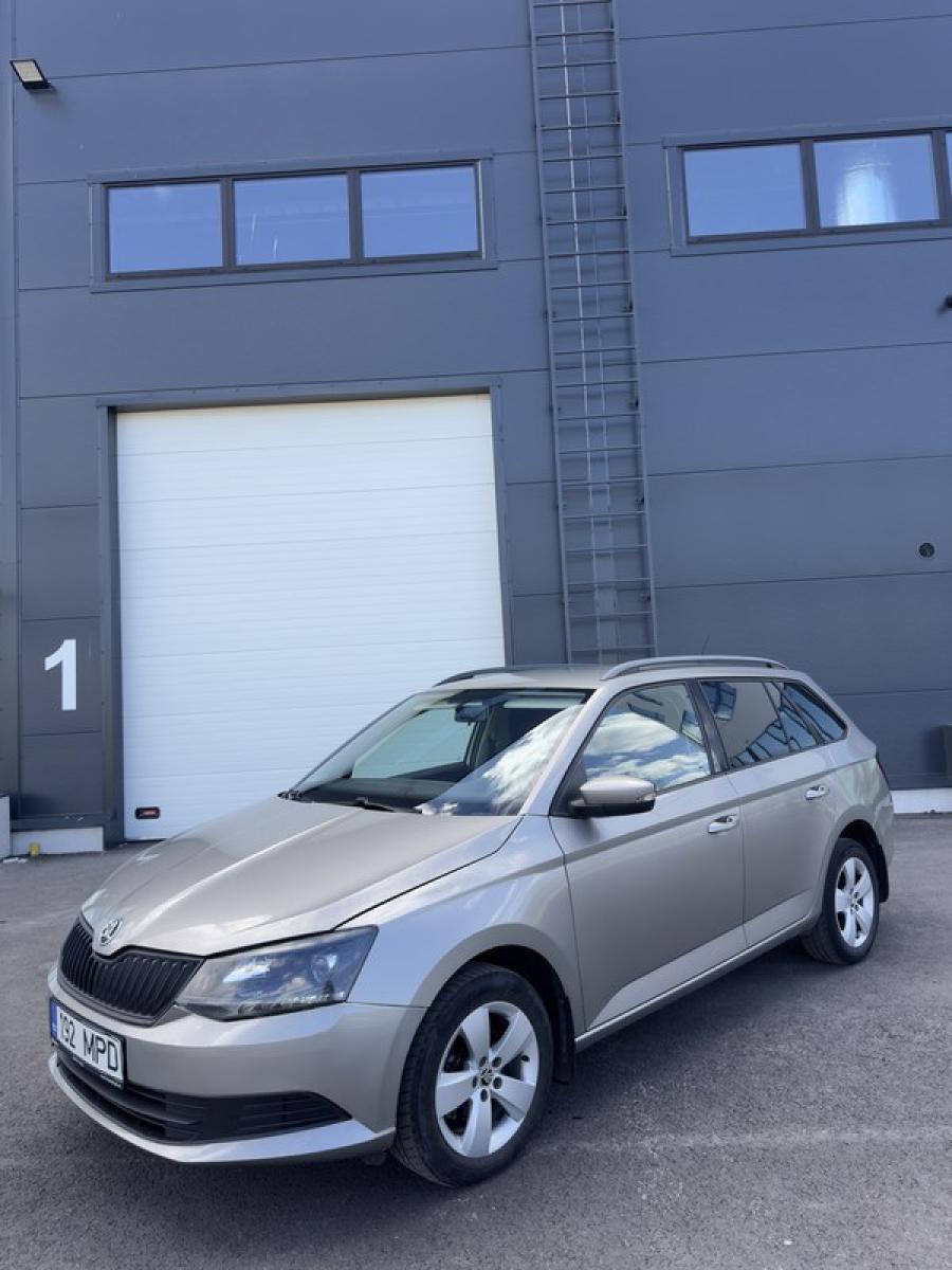 Skoda Fabia 2015 Narva-Jēsū, ar dzinēja tilpumu 1.40 L un nobraukumu 156 tūkst. km par 5500 €, foto 15 vietnē AUTOMOTO.COM.LV