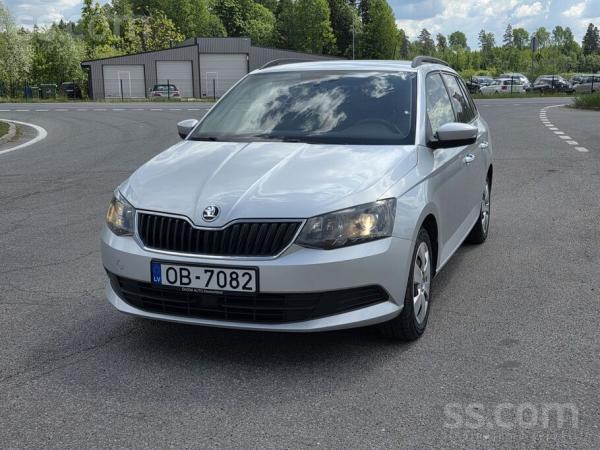 Skoda Fabia 2017 in Cesis, with an engine capacity of 1.40 L and mileage of 290 thousand km for 4450 €, photo 3 on AUTOMOTO.COM.LV