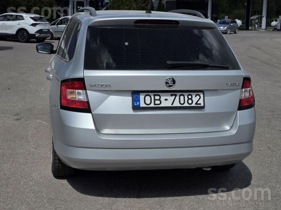Skoda Fabia 2017 in Cesis, with an engine capacity of 1.40 L and mileage of 290 thousand km for 4450 €, photo 10 on AUTOMOTO.COM.LV