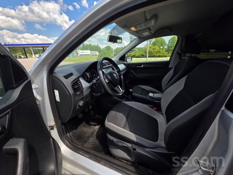 Skoda Fabia 2017 in Cesis, with an engine capacity of 1.40 L and mileage of 290 thousand km for 4450 €, photo 13 on AUTOMOTO.COM.LV