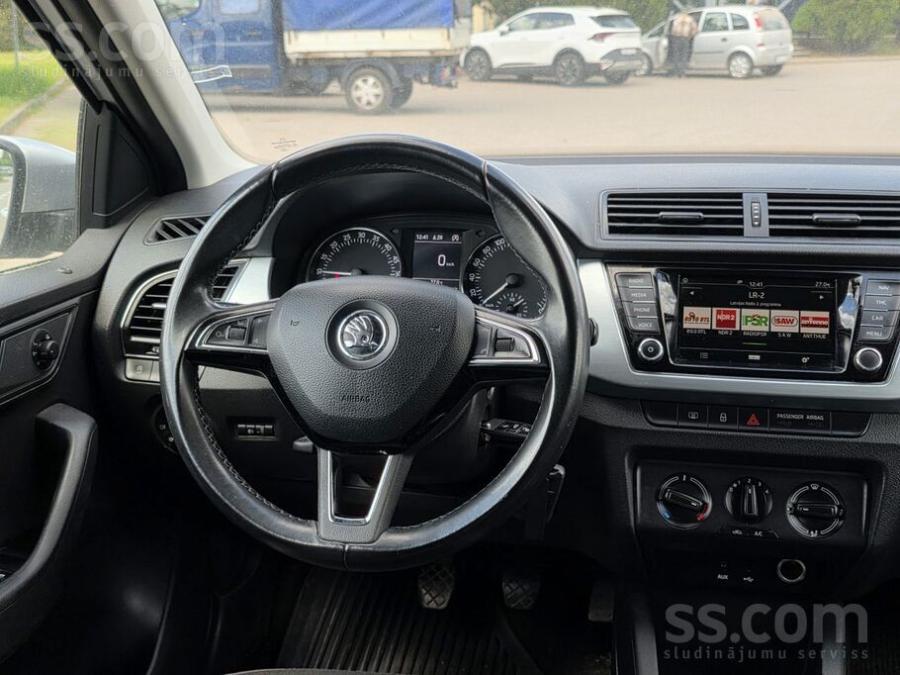 Skoda Fabia 2017 in Cesis, with an engine capacity of 1.40 L and mileage of 290 thousand km for 4450 €, photo 20 on AUTOMOTO.COM.LV