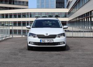 Skoda Fabia 2018 Rīga, ar dzinēja tilpumu 1.00 L un nobraukumu 205 tūkst. km par 6880 €, foto 3 vietnē AUTOMOTO.COM.LV