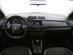 Skoda Fabia 2021 in Vilnius, with an engine capacity of 1.00 L and mileage of 180 thousand km for 9499 €, photo 2 on AUTOMOTO.COM.LV
