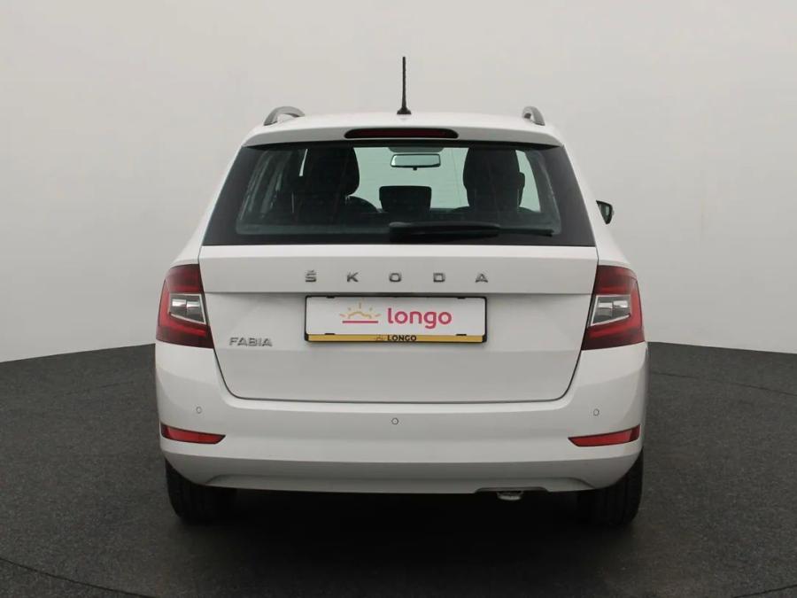 Skoda Fabia 2021 in Vilnius, with an engine capacity of 1.00 L and mileage of 180 thousand km for 8999 €, photo 6 on AUTOMOTO.COM.LV