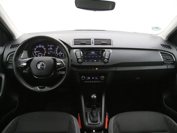 Skoda Fabia 2021 in Vilnius, with an engine capacity of 1.00 L and mileage of 158 thousand km for 10599 €, photo 2 on AUTOMOTO.COM.LV