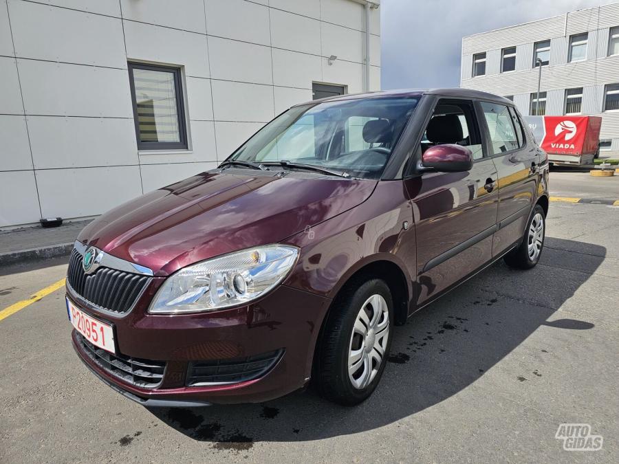 Violets Skoda Fabia 2011 Kauņa, ar dzinēja tilpumu 1.20 L un nobraukumu 169 tūkst. km par 2355 €, foto 1 vietnē AUTOMOTO.COM.LV