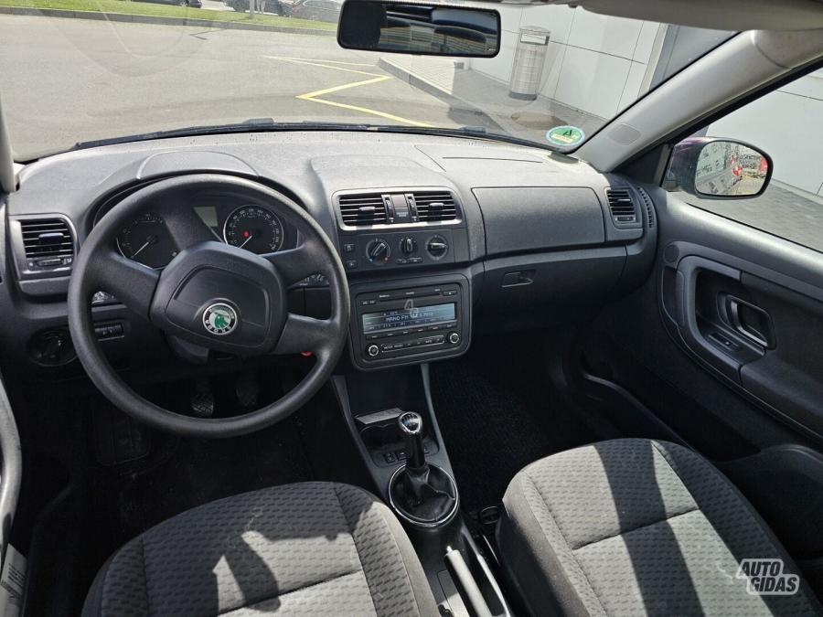 Violets Skoda Fabia 2011 Kauņa, ar dzinēja tilpumu 1.20 L un nobraukumu 169 tūkst. km par 2355 €, foto 6 vietnē AUTOMOTO.COM.LV