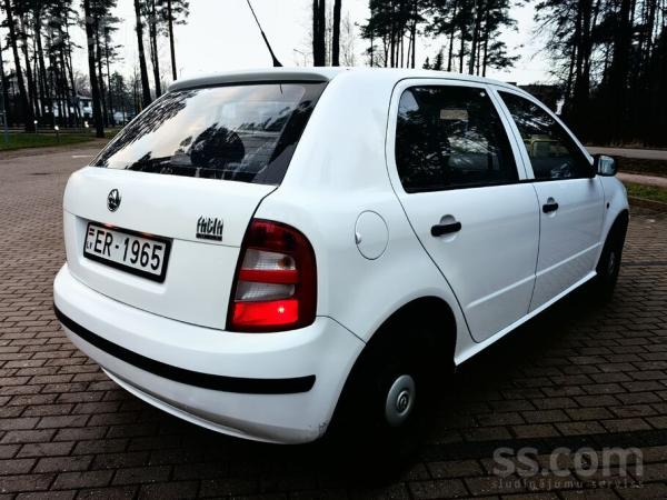 Balts Skoda Fabia 2002 Ogre, ar dzinēja tilpumu 1.40 L un nobraukumu 210 tūkst. km par 850 €, foto 7 vietnē AUTOMOTO.COM.LV
