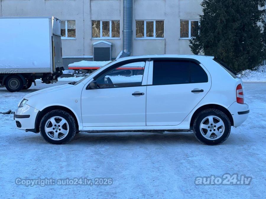 Balts Skoda Fabia 2004 Narva, ar dzinēja tilpumu 1.90 L un nobraukumu 397 tūkst. km par 999 €, foto 9 vietnē AUTOMOTO.COM.LV