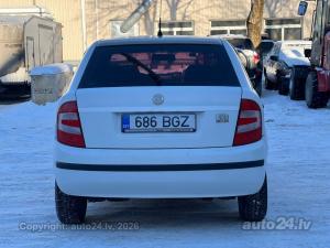 Balts Skoda Fabia 2004 Narva, ar dzinēja tilpumu 1.90 L un nobraukumu 397 tūkst. km par 999 €, foto 12 vietnē AUTOMOTO.COM.LV