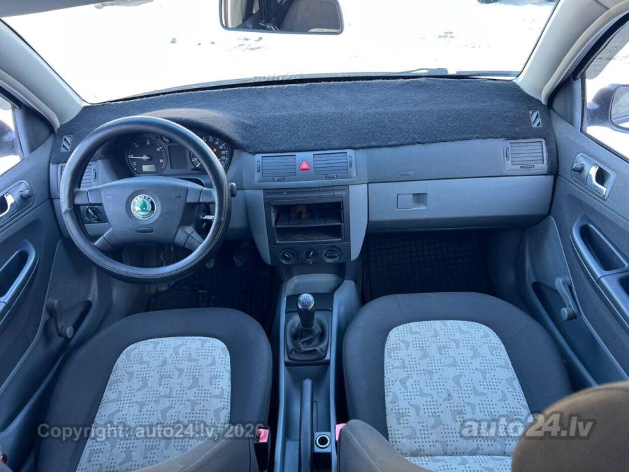 Balts Skoda Fabia 2004 Narva, ar dzinēja tilpumu 1.90 L un nobraukumu 397 tūkst. km par 999 €, foto 27 vietnē AUTOMOTO.COM.LV