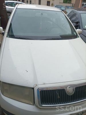 Balts Skoda Fabia 2004 Rīga, ar dzinēja tilpumu 1.90 L un nobraukumu 412 tūkst. km par 300 €, foto 3 vietnē AUTOMOTO.COM.LV
