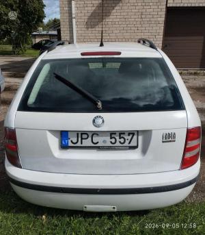 White Skoda Fabia 2005 in Anyksciai, with an engine capacity of 1.90 L and mileage of 294 thousand km for 1100 €, photo 3 on AUTOMOTO.COM.LV