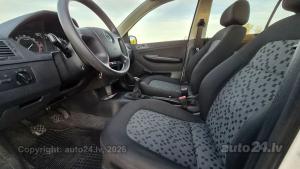 Белый Шкода Фабия 2006 в Таллин, объемом двигателя 1.40 л и пробегом 155 тыс. км за 2290 €, фото 8 на AUTOMOTO.COM.LV