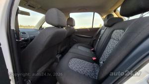 Белый Шкода Фабия 2006 в Таллин, объемом двигателя 1.40 л и пробегом 155 тыс. км за 2290 €, фото 10 на AUTOMOTO.COM.LV