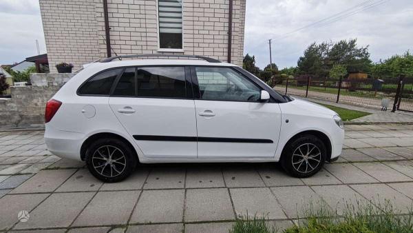 Balts Skoda Fabia 2008 Klaipėda, ar dzinēja tilpumu 1.42 L un nobraukumu 255 tūkst. km par 2000 €, foto 8 vietnē AUTOMOTO.COM.LV