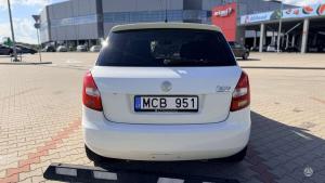 Balts Skoda Fabia 2008 Viļņa, ar dzinēja tilpumu 1.40 L un nobraukumu 234 tūkst. km par 1850 €, foto 9 vietnē AUTOMOTO.COM.LV