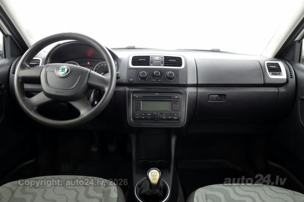 Белый Шкода Фабия 2009 в Таллин, объемом двигателя 1.20 л и пробегом 123 тыс. км за 1999 €, фото 5 на AUTOMOTO.COM.LV