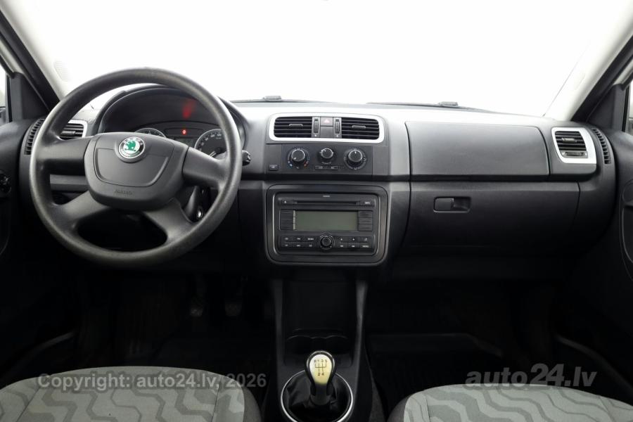 Balts Skoda Fabia 2009 Tallina, ar dzinēja tilpumu 1.20 L un nobraukumu 123 tūkst. km par 1999 €, foto 6 vietnē AUTOMOTO.COM.LV