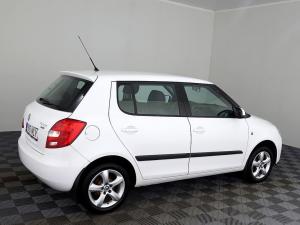 White Skoda Fabia 2009 in Tallinn, with an engine capacity of 1.20 L and mileage of 123 thousand km for 1999 €, photo 11 on AUTOMOTO.COM.LV