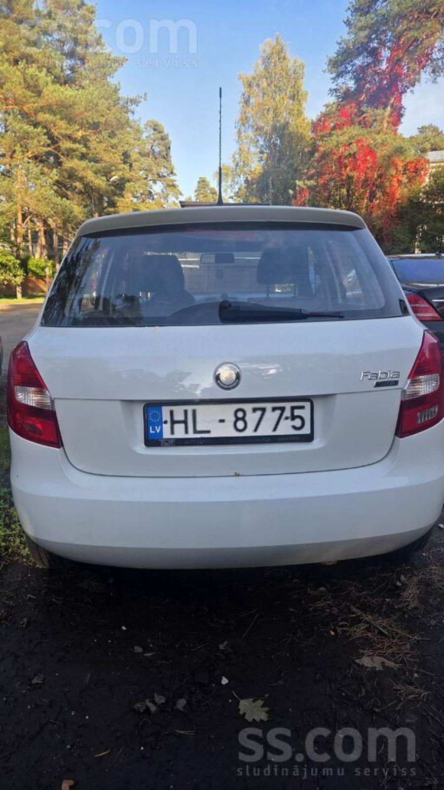 White Skoda Fabia 2010 in Jurmala, with an engine capacity of 1.20 L and mileage of 363 thousand km for 2000 €, photo 7 on AUTOMOTO.COM.LV