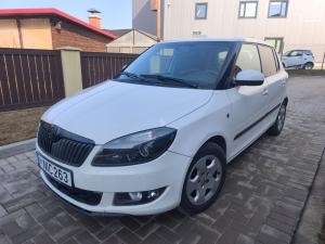 Balts Skoda Fabia 2011 Viļņa, ar dzinēja tilpumu 1.60 L un nobraukumu 315 tūkst. km par 1200 €, foto  vietnē AUTOMOTO.COM.LV