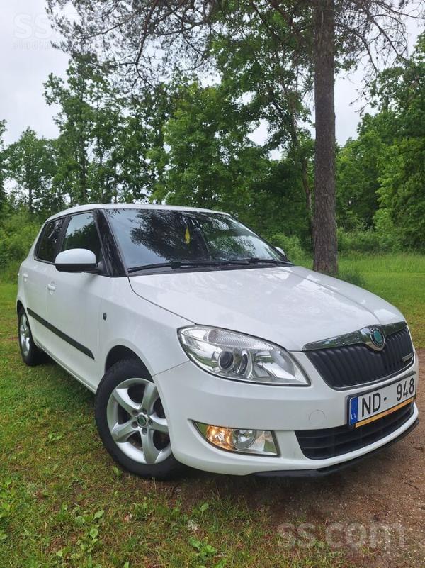 Balts Skoda Fabia 2011 Madona, ar dzinēja tilpumu 1.20 L un nobraukumu 233 tūkst. km par 3390 €, foto 4 vietnē AUTOMOTO.COM.LV