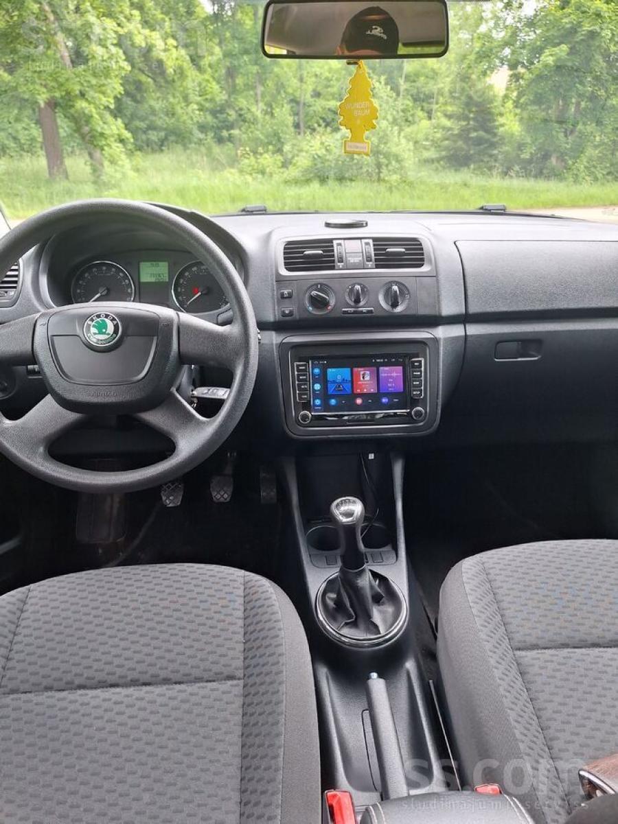 Balts Skoda Fabia 2011 Madona, ar dzinēja tilpumu 1.20 L un nobraukumu 233 tūkst. km par 3390 €, foto 14 vietnē AUTOMOTO.COM.LV