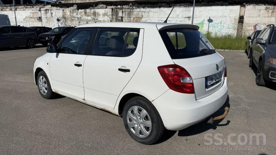 Balts Skoda Fabia 2012 Rīga, ar dzinēja tilpumu 1.20 L un nobraukumu 256 tūkst. km par 1090 €, foto 4 vietnē AUTOMOTO.COM.LV
