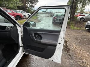 White Skoda Fabia 2012 in Riga, with an engine capacity of 1.20 L and mileage of 0 thousand km for 2550 €, photo 17 on AUTOMOTO.COM.LV