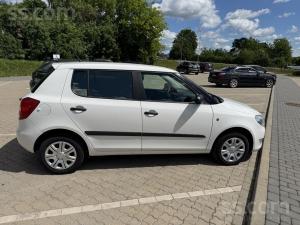 Balts Skoda Fabia 2012 Saldus, ar dzinēja tilpumu 1.60 L un nobraukumu 189 tūkst. km par 3590 €, foto 6 vietnē AUTOMOTO.COM.LV