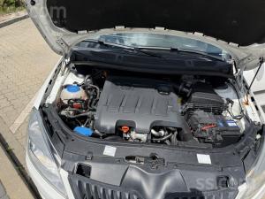 Balts Skoda Fabia 2012 Saldus, ar dzinēja tilpumu 1.60 L un nobraukumu 189 tūkst. km par 3590 €, foto 13 vietnē AUTOMOTO.COM.LV