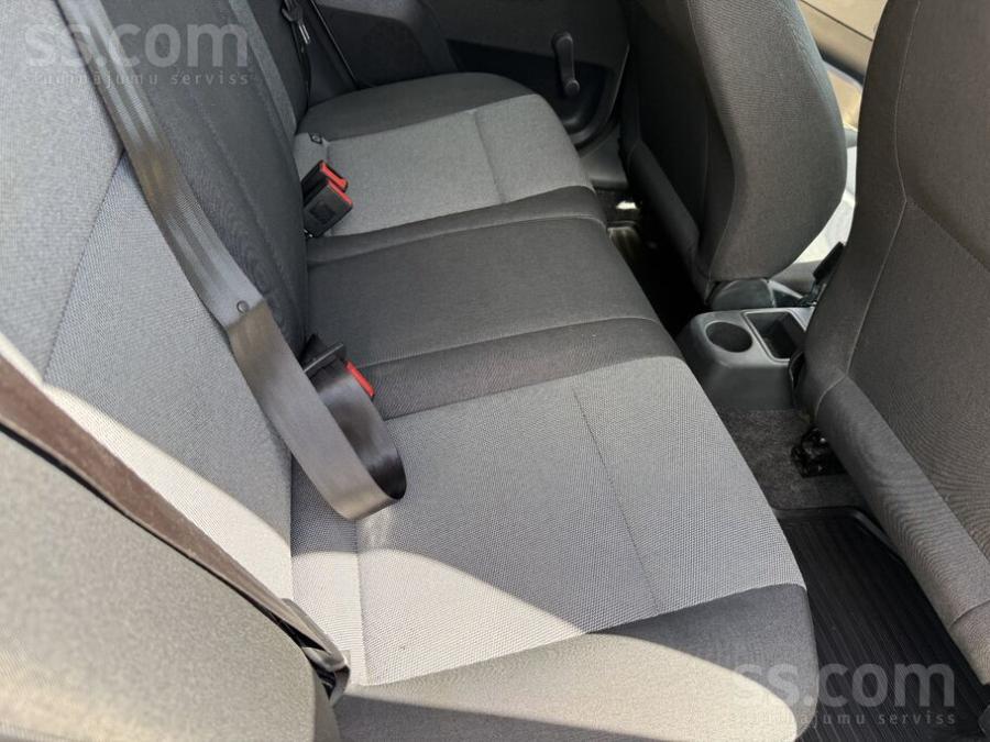 Balts Skoda Fabia 2012 Saldus, ar dzinēja tilpumu 1.60 L un nobraukumu 189 tūkst. km par 3590 €, foto 16 vietnē AUTOMOTO.COM.LV