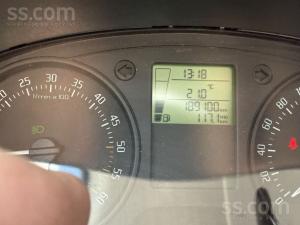 Balts Skoda Fabia 2012 Saldus, ar dzinēja tilpumu 1.60 L un nobraukumu 189 tūkst. km par 3590 €, foto 18 vietnē AUTOMOTO.COM.LV