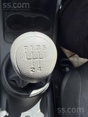 Balts Skoda Fabia 2012 Saldus, ar dzinēja tilpumu 1.60 L un nobraukumu 189 tūkst. km par 3590 €, foto 20 vietnē AUTOMOTO.COM.LV