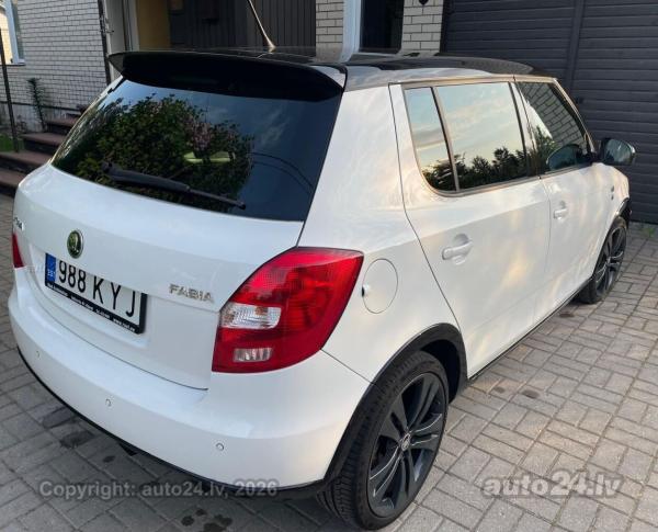 Balts Skoda Fabia 2014 Viljandi, ar dzinēja tilpumu 1.60 L un nobraukumu 190 tūkst. km par 4950 €, foto 5 vietnē AUTOMOTO.COM.LV